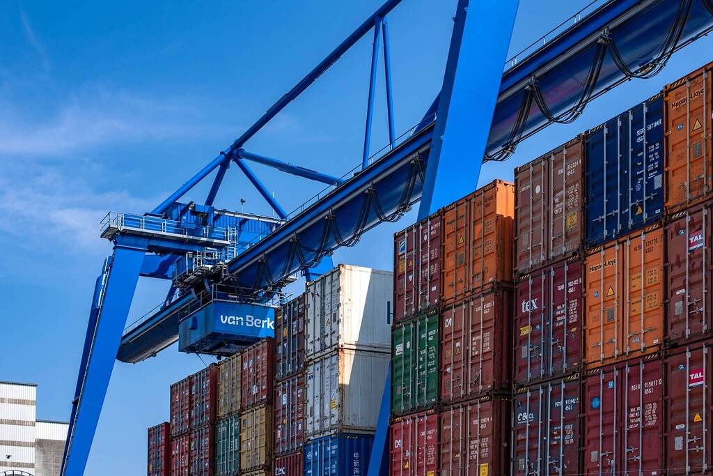 Docker Compose Gitops بستخدام Docker Compose Gitops Action شبكات وخوادم واستضافة الخدمات